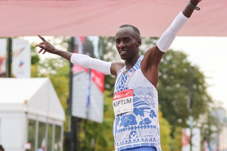 World Record Holder Kelvin Kiptum Dies In Road Accident - Viral Tea Ke
